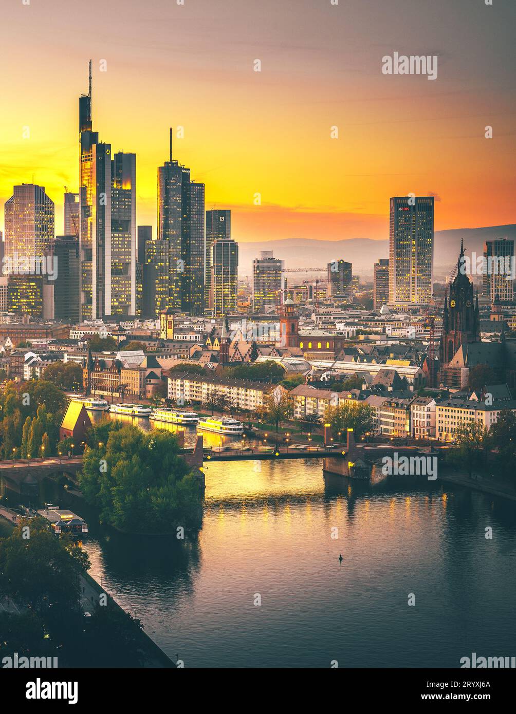Cityscape Magic: Frankfurt Skyline Bathed in the Setting Sun Stock ...