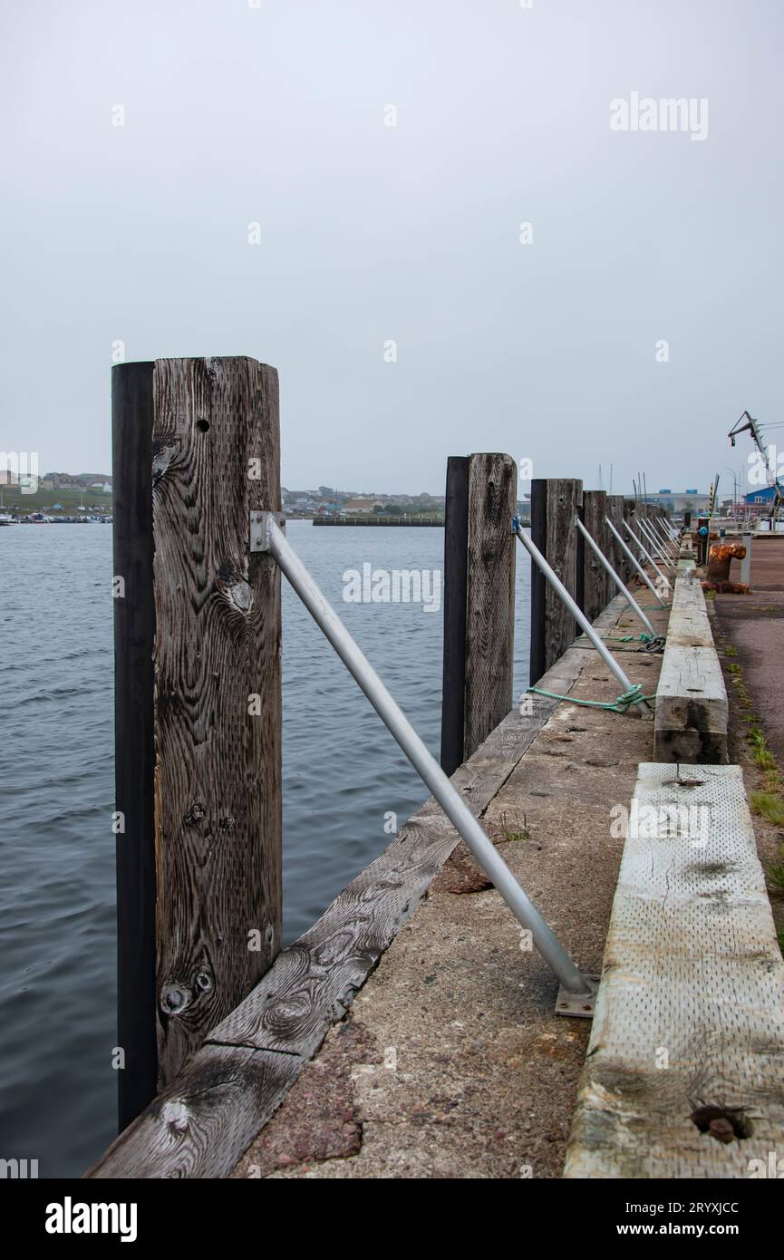 Wooden marina building hi-res stock photography and images - Alamy