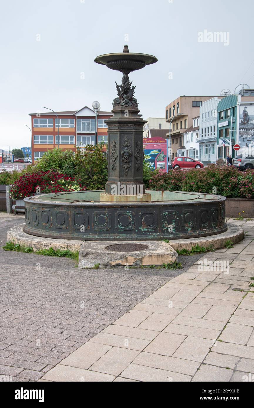 Outdoor accessible artwork hi-res stock photography and images - Alamy