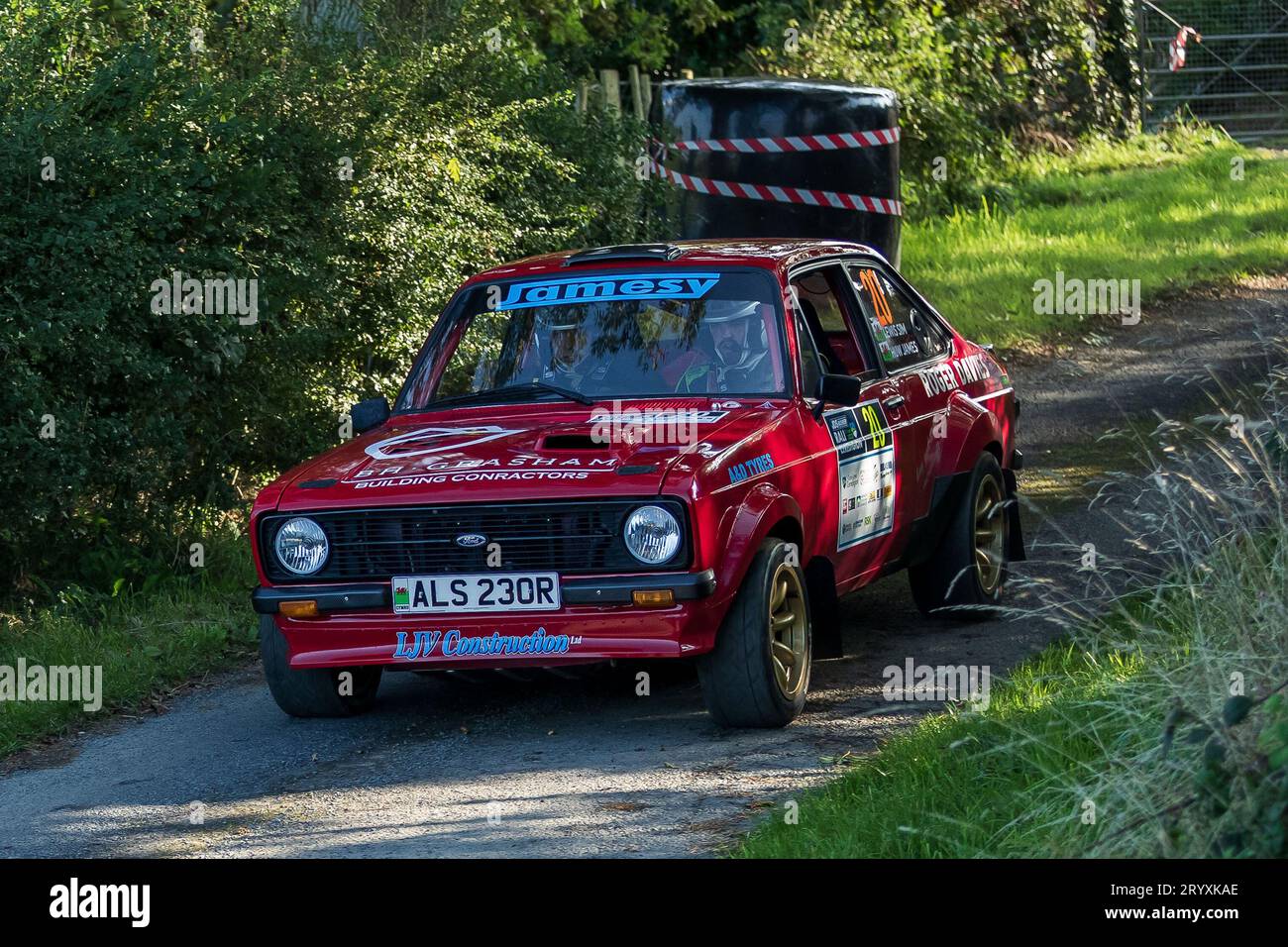 Lewis sim hi-res stock photography and images - Alamy