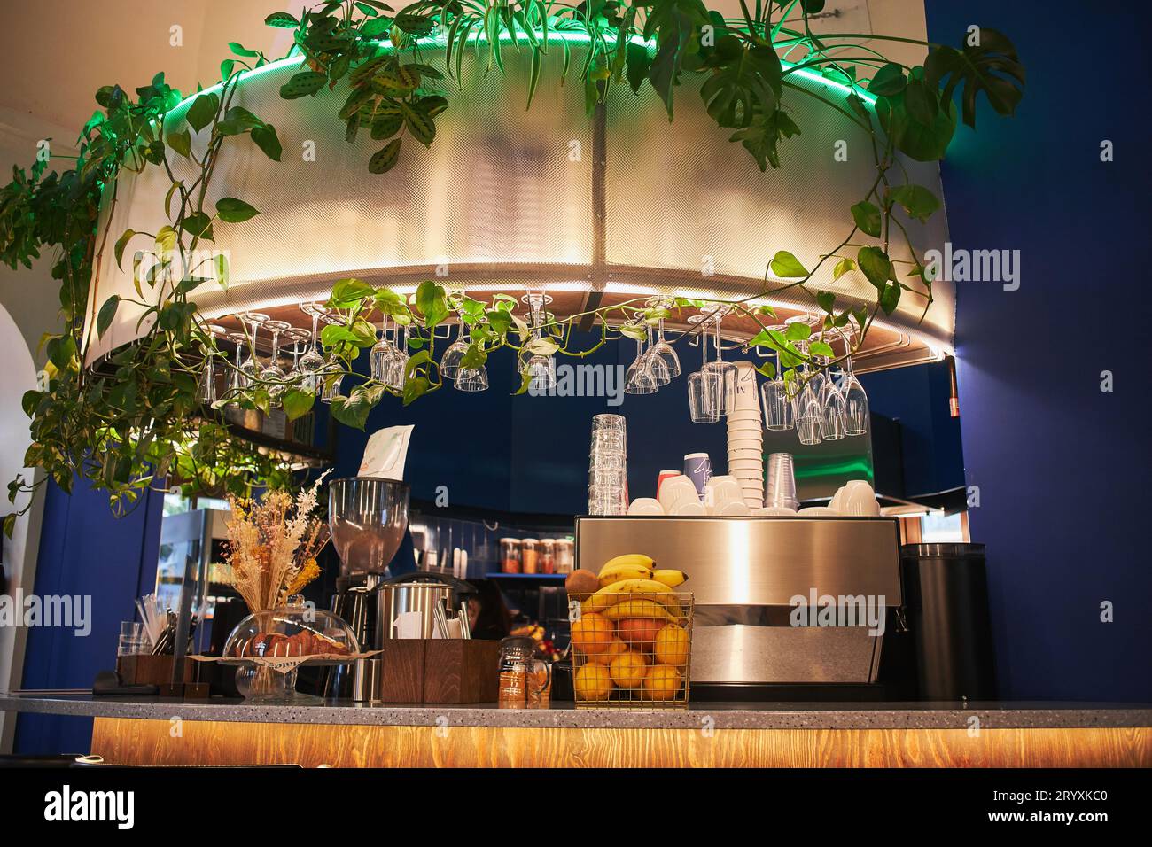 Empty cafeteria bar counter hi-res stock photography and images - Alamy