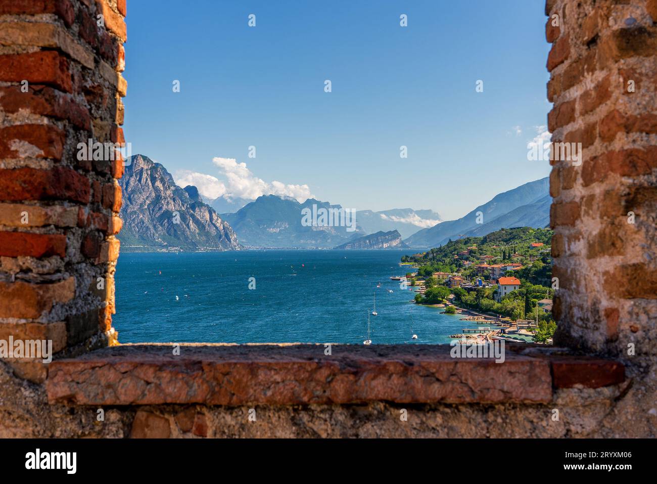 View through window of lake hi-res stock photography and images - Alamy