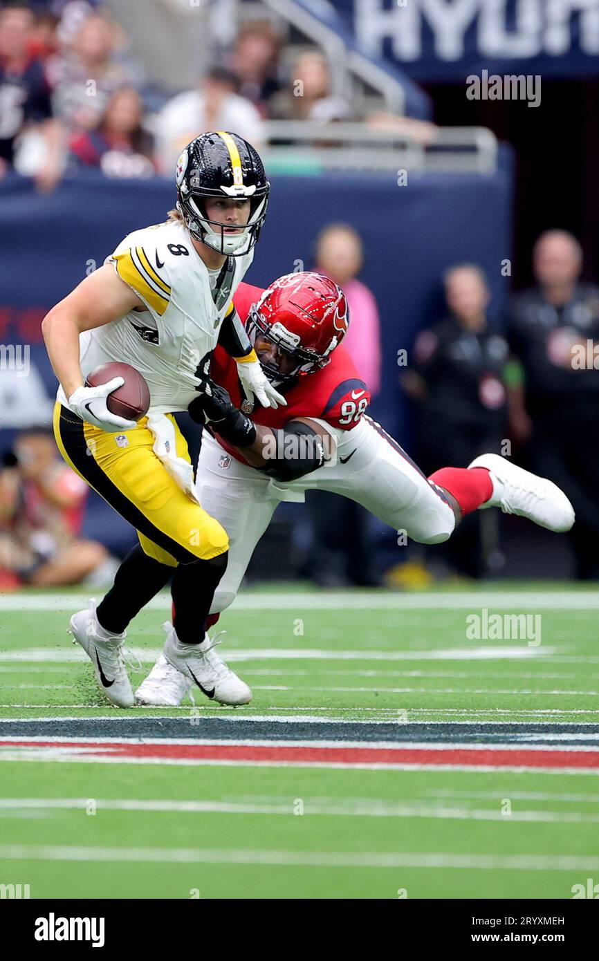 Houston, Texas, USA. 1st Oct, 2023. Pittsburgh Steelers quarterback ...