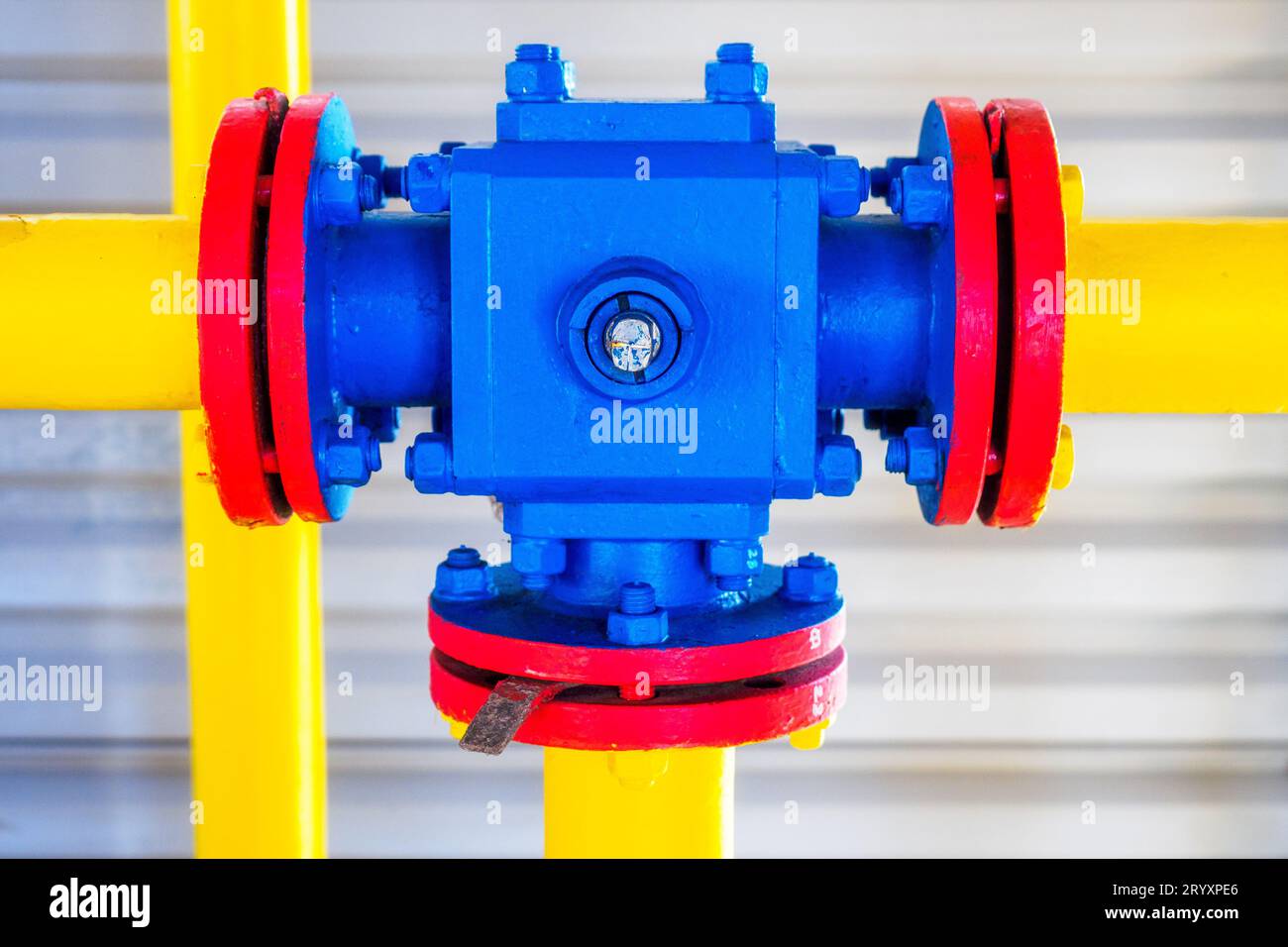 Connecting steam pipe hi-res stock photography and images - Alamy