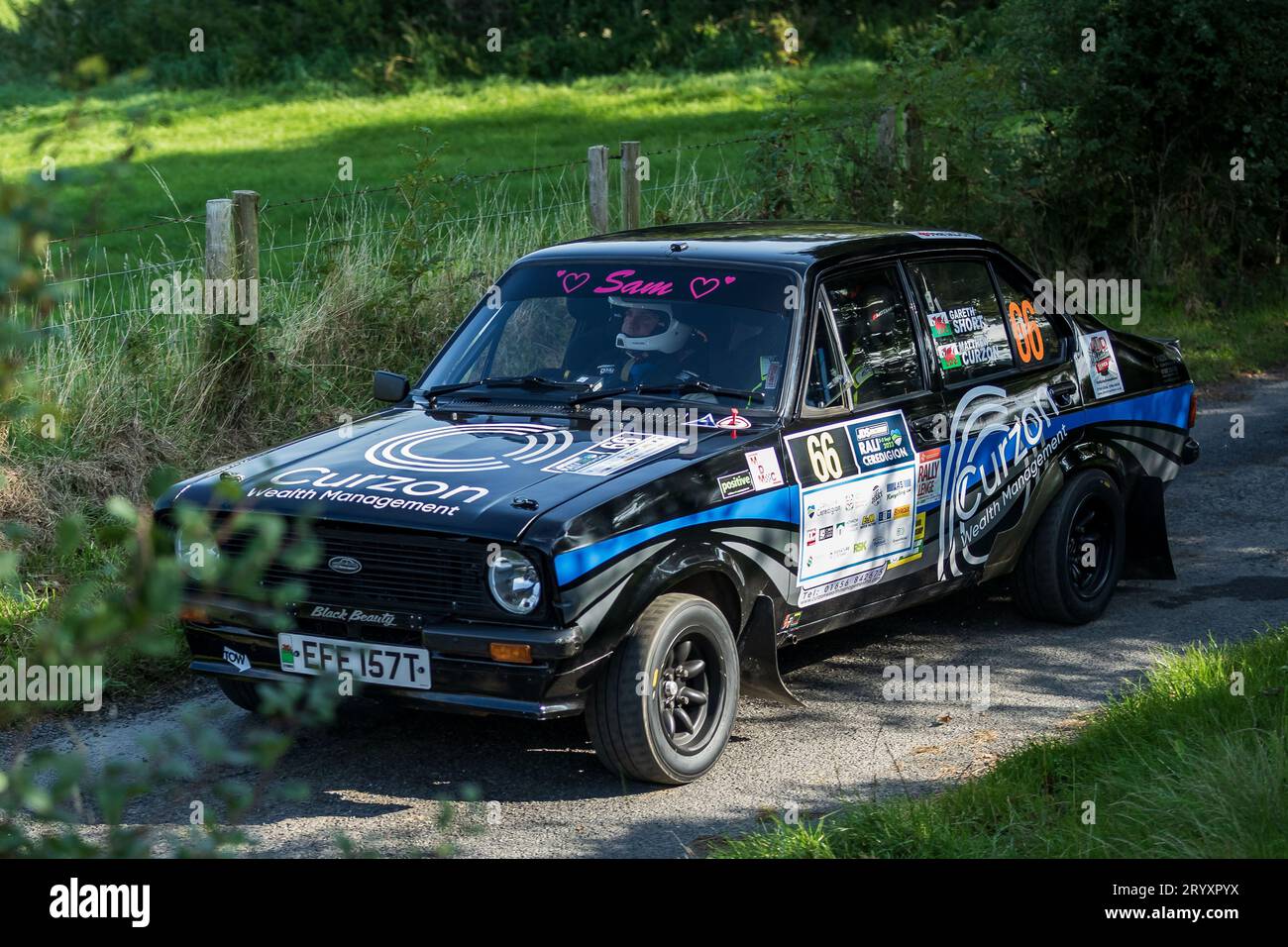 Gareth short hi-res stock photography and images - Alamy