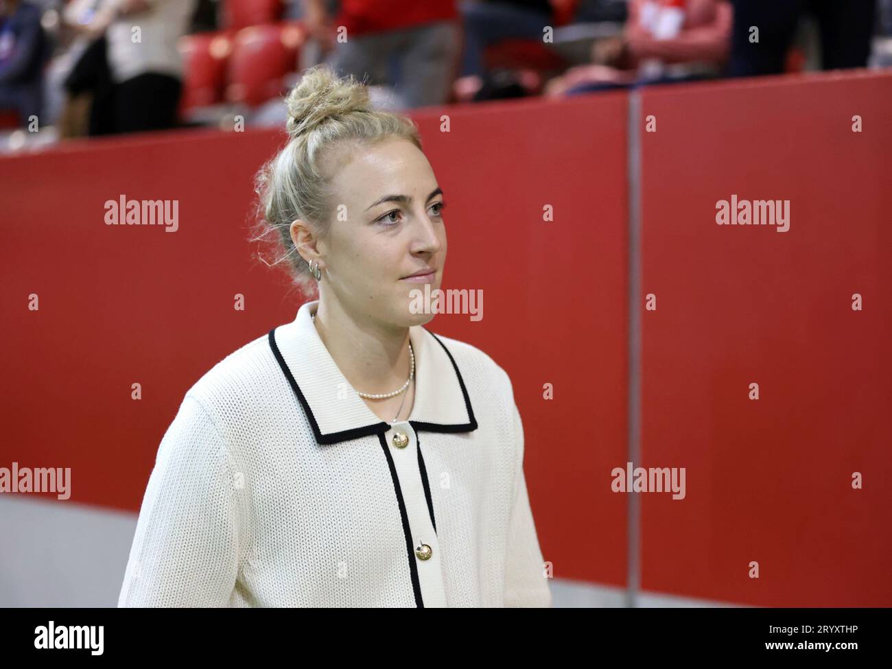 Carolin simon fc bayern munchen kopf hi-res stock photography and ...