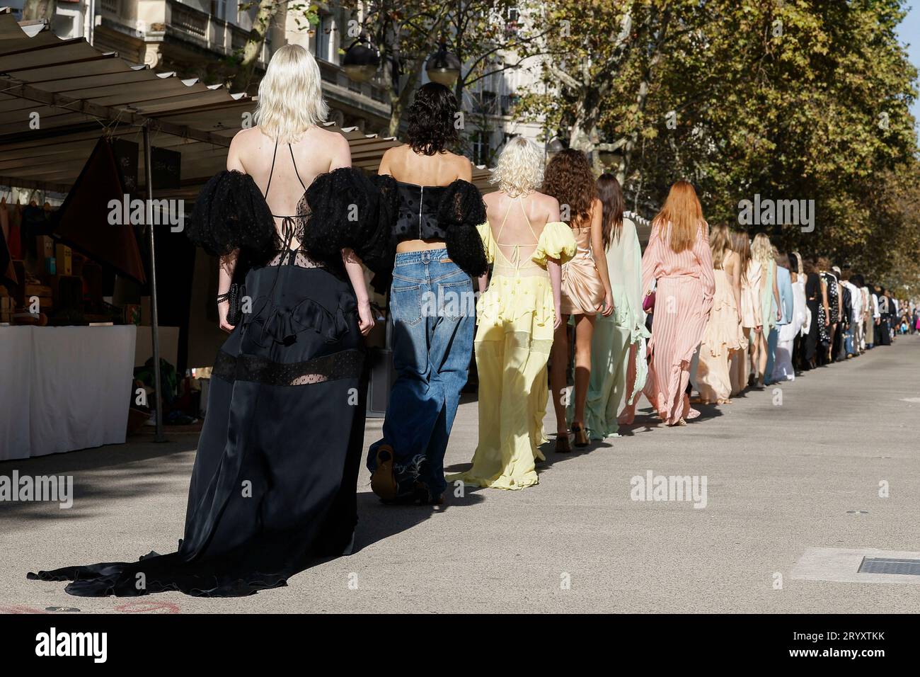 STELLA McCARTNEY Spring/Summer 2024 Runway during Paris Fashion Week ...