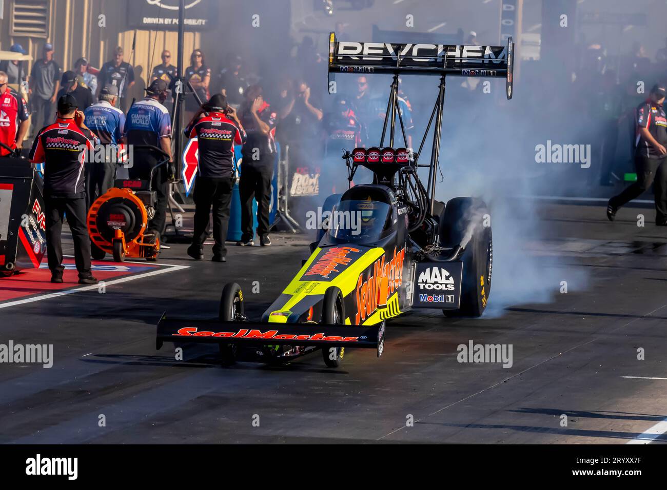 Dodge power brokers nhra mile high nationals hi-res stock photography ...