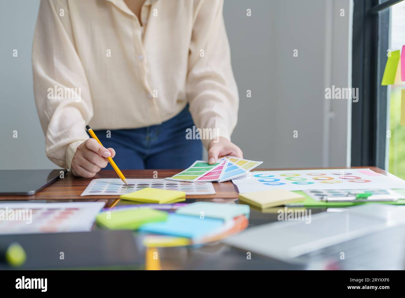 Creative idea Business female Artist Creative Designer sketch graphic ...