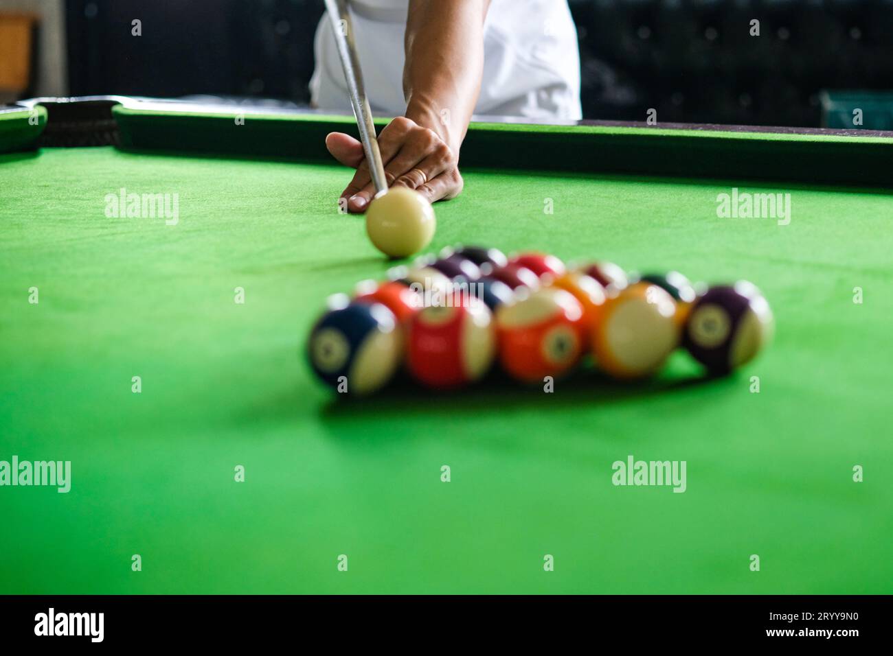 Hand snooker balls hi-res stock photography and images - Alamy