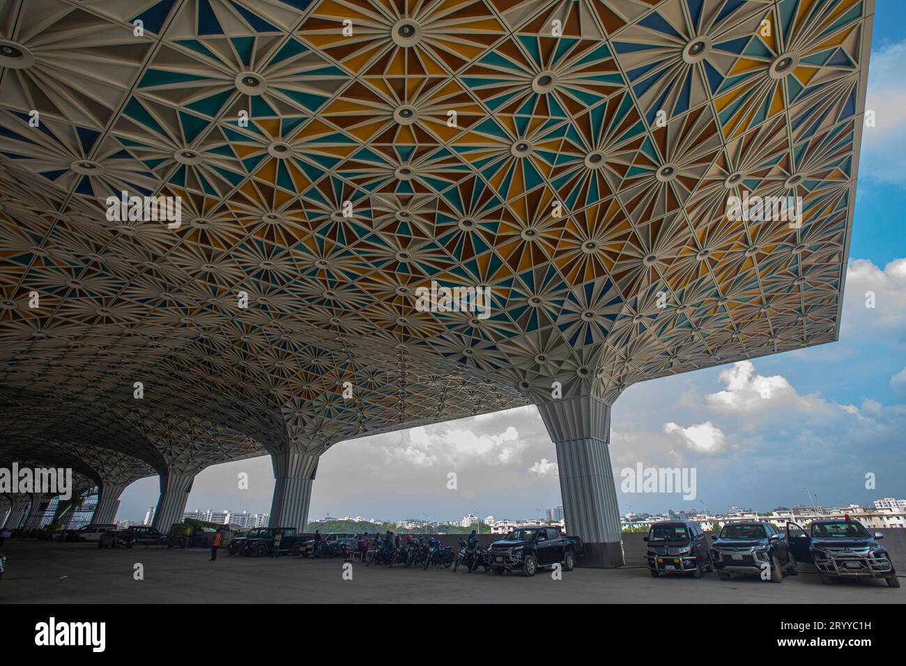 Third terminal airport dhaka hi-res stock photography and images - Alamy