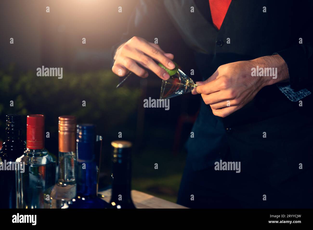 Splash of ice in wine glass hi-res stock photography and images - Alamy