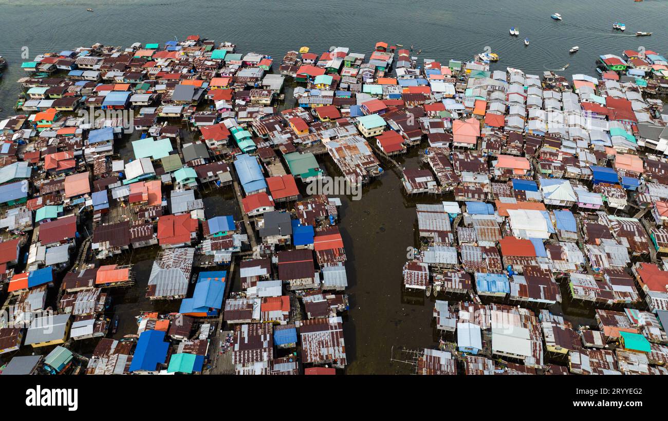 Traditional villages of fishermen and farmers on the water in Asia ...