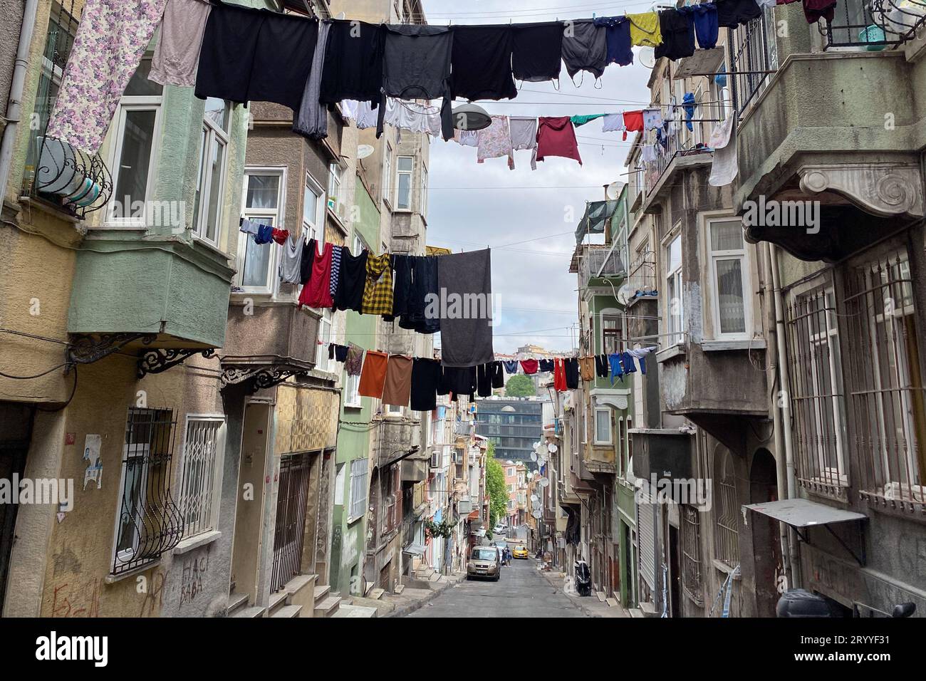 Istanbul, Turkey. 28th May, 2021. Laundry dries on lines between houses ...