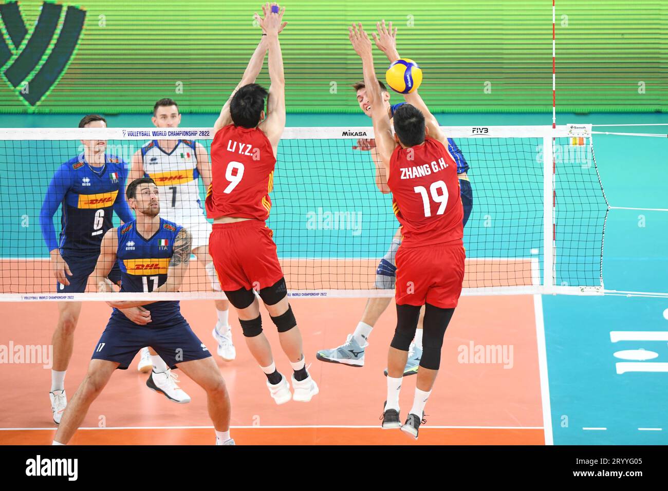 Yuri Romano (Italy), Li Yongzhen, Zhang Guanhua (China). Volleyball ...