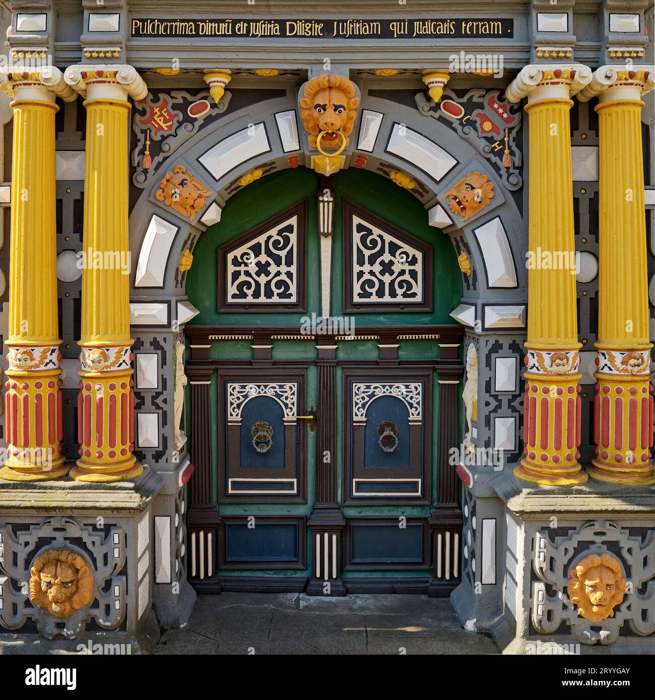 Town hall lower main hi-res stock photography and images - Alamy