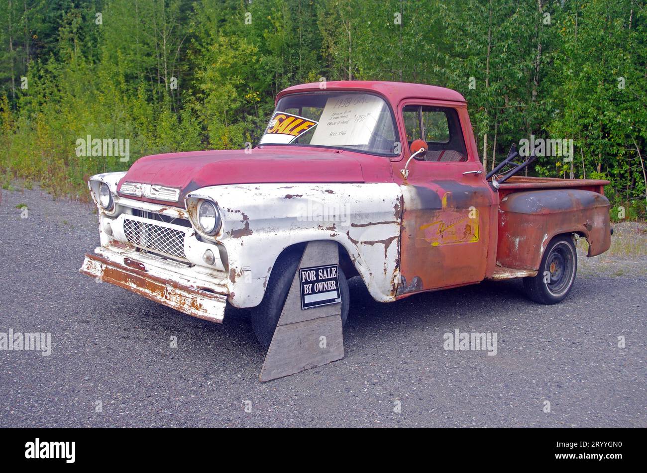 Run down vehicle hi-res stock photography and images - Alamy