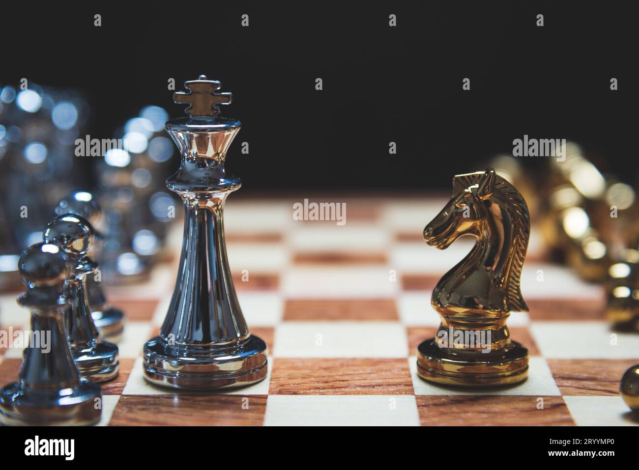 Strategy of strong leadership as king and weak leadership as horse ...