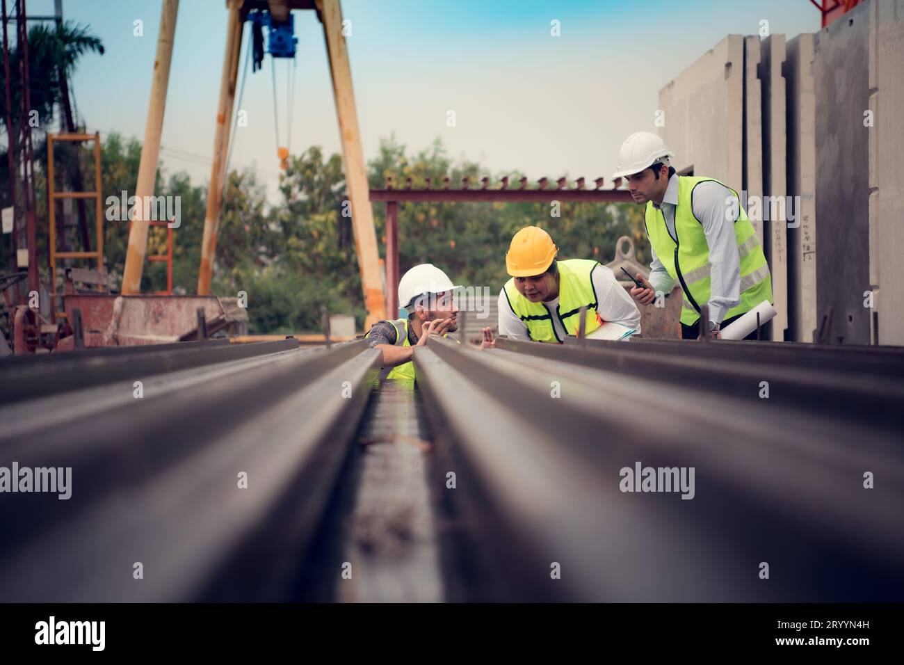 Before transporting the steel structure to the following section to be ...