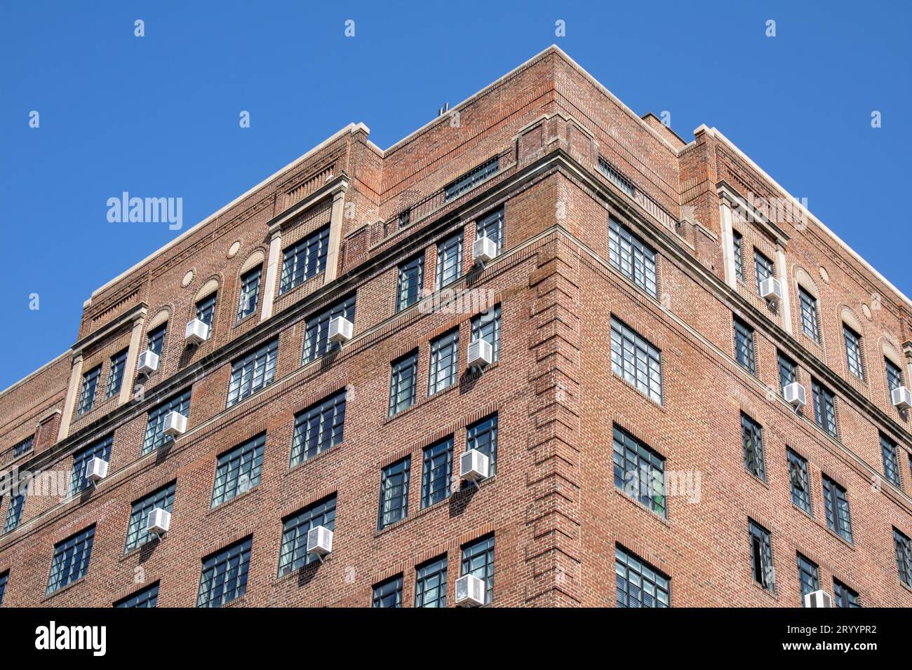 Brooklyn apartment highrise hi-res stock photography and images - Alamy