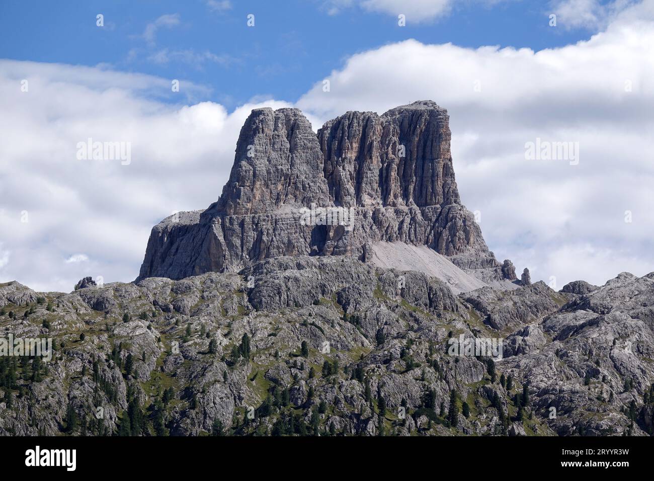 Mount averau hi-res stock photography and images - Alamy