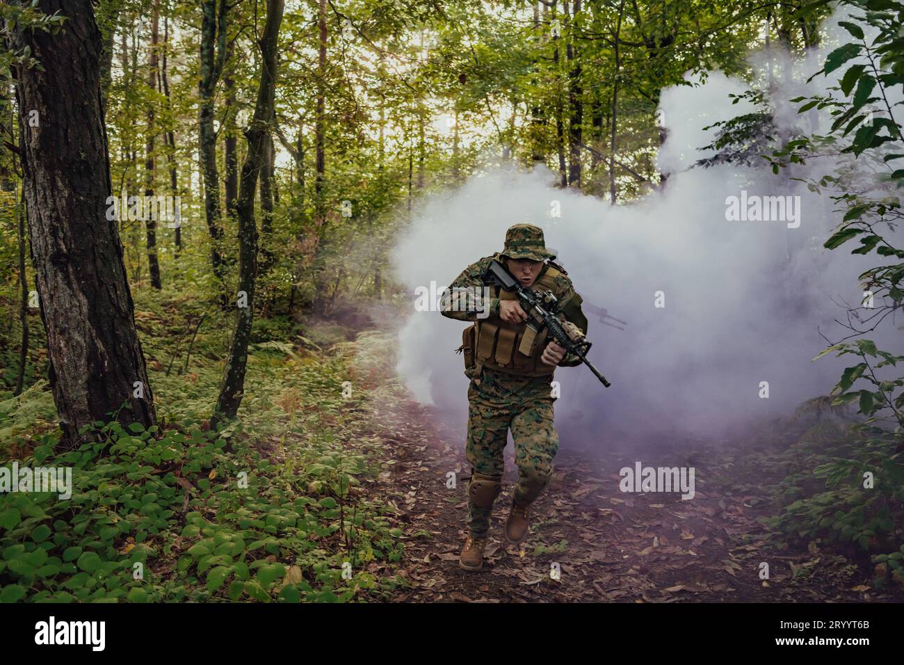 Battle of the military in the war. Military troops in the smoke Stock ...