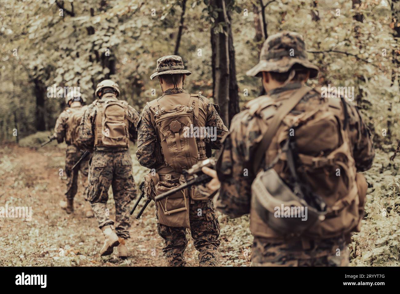 Modern warfare Soldiers Squad Running as Team in Battle Formation Stock ...