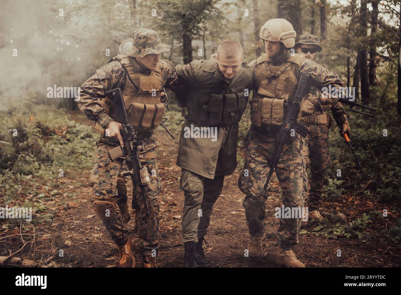 Soldiers squad was capture alive terrorist and interrogation them on ...