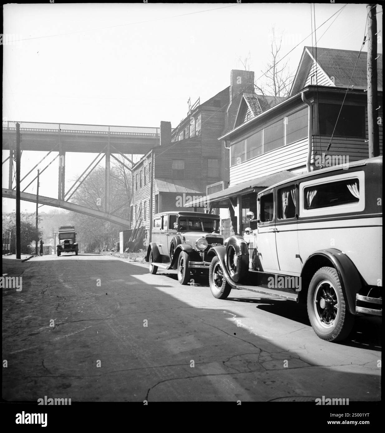 Knoxville, Tennessee, USA. Circa 1937. Neighbourhood, street with ...