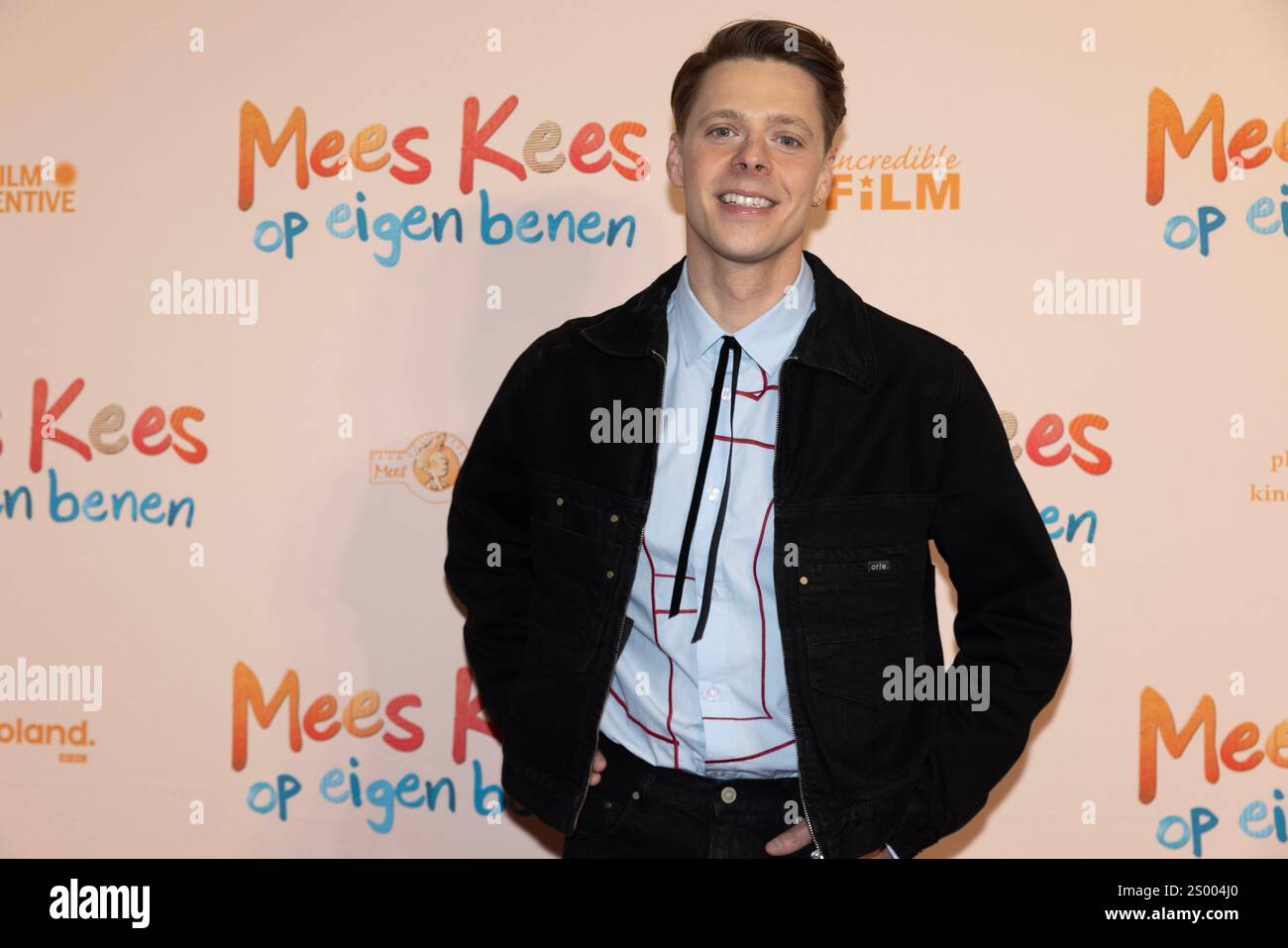 Mees Kees op eigen benen UTRECHT, NETHERLANDS - DECEMBER 22: Leendert ...