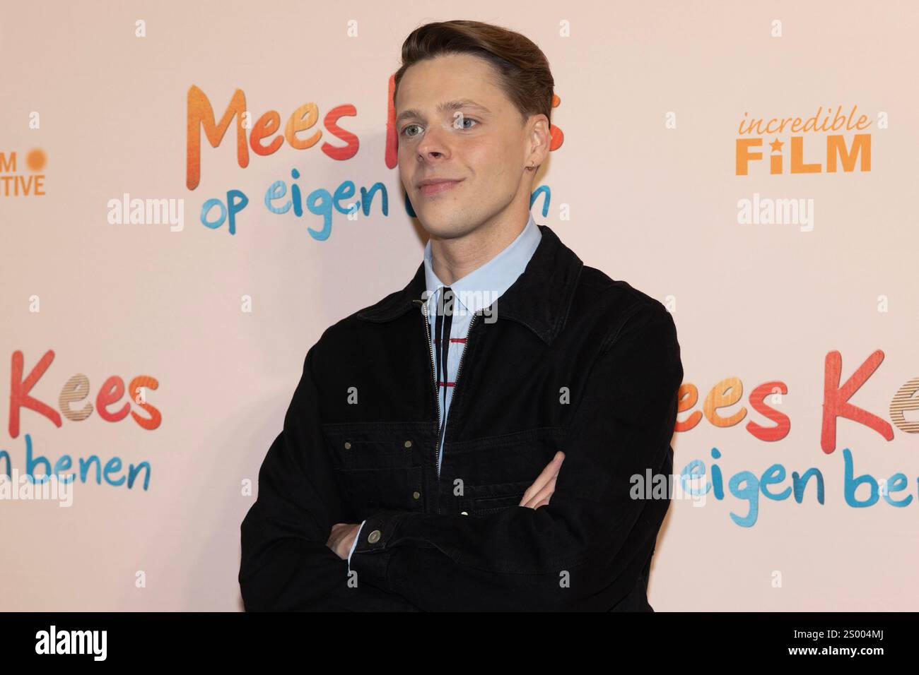 Mees Kees op eigen benen UTRECHT, NETHERLANDS - DECEMBER 22: Leendert ...