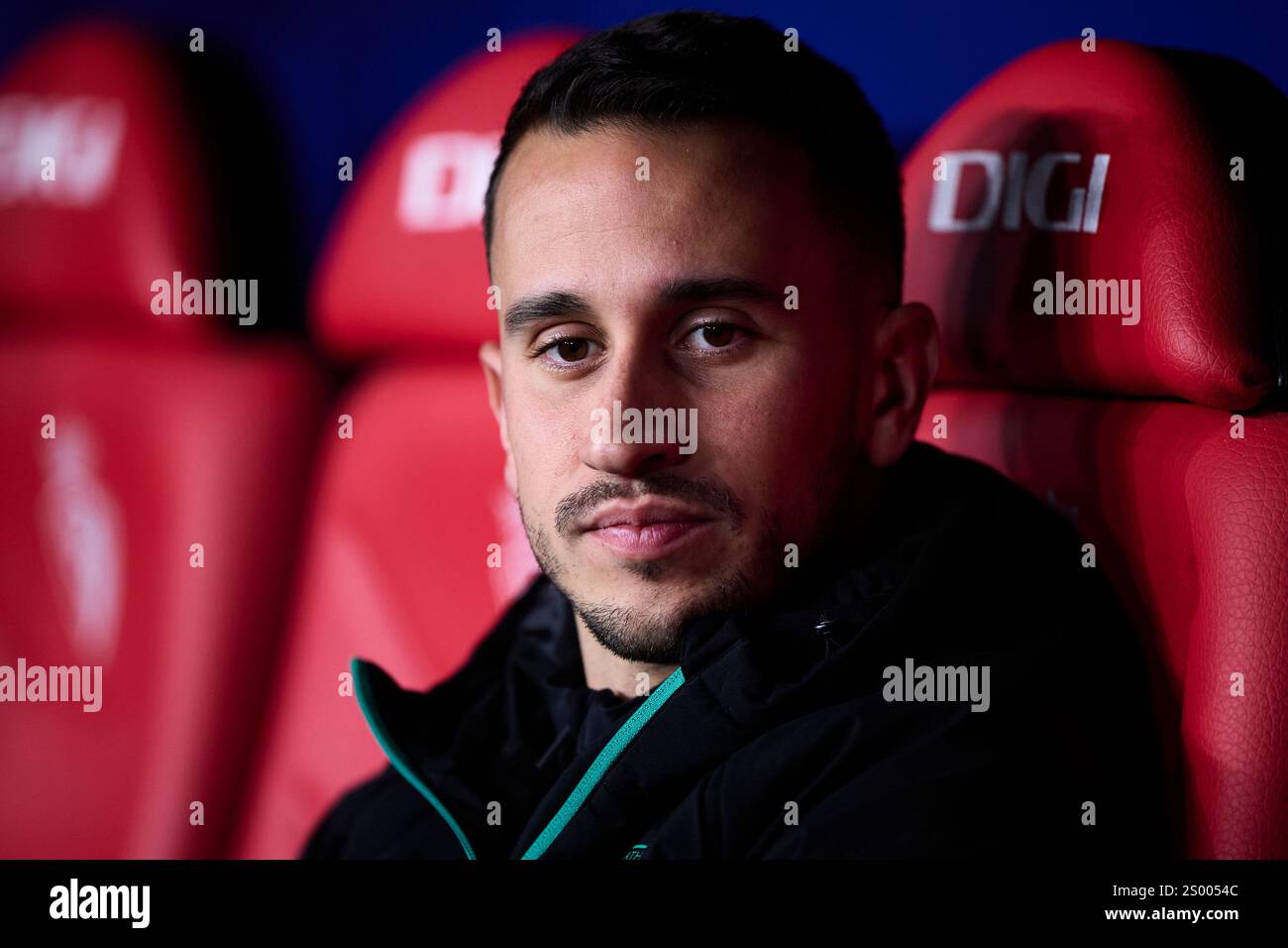 Alex Berenguer of Athletic Club looks on during the LaLiga EA Sports ...
