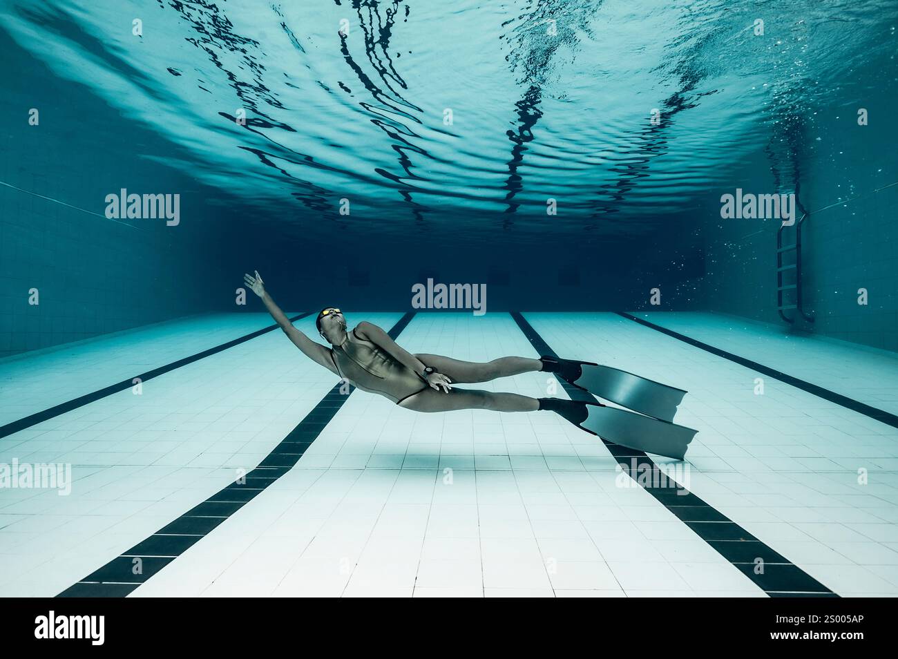 freediver practising in a pool in Bangkok Stock Photo - Alamy