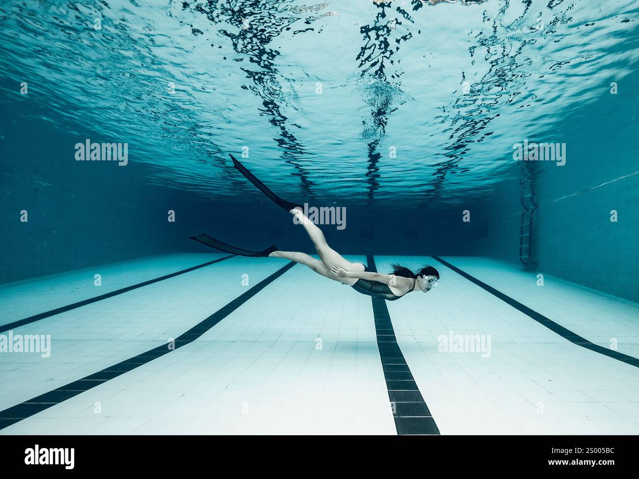 freediver practising in a pool in Bangkok Stock Photo - Alamy