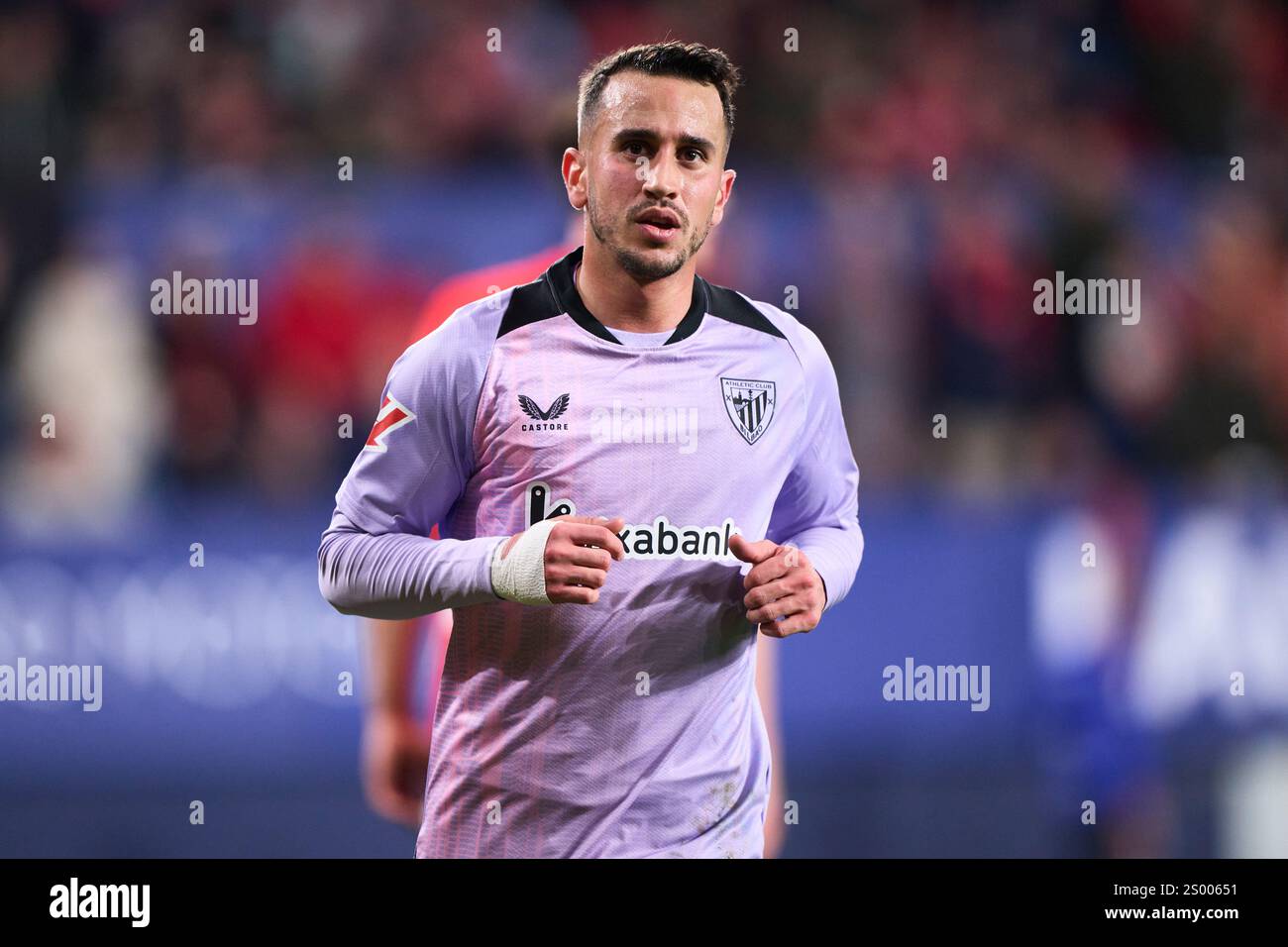 Alex Berenguer of Athletic Club celebrates after scoring his team's ...