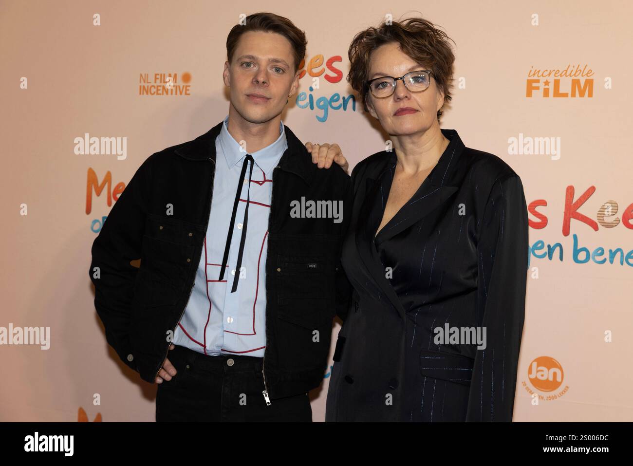 Mees Kees op eigen benen UTRECHT, NETHERLANDS - DECEMBER 22: Leendert ...