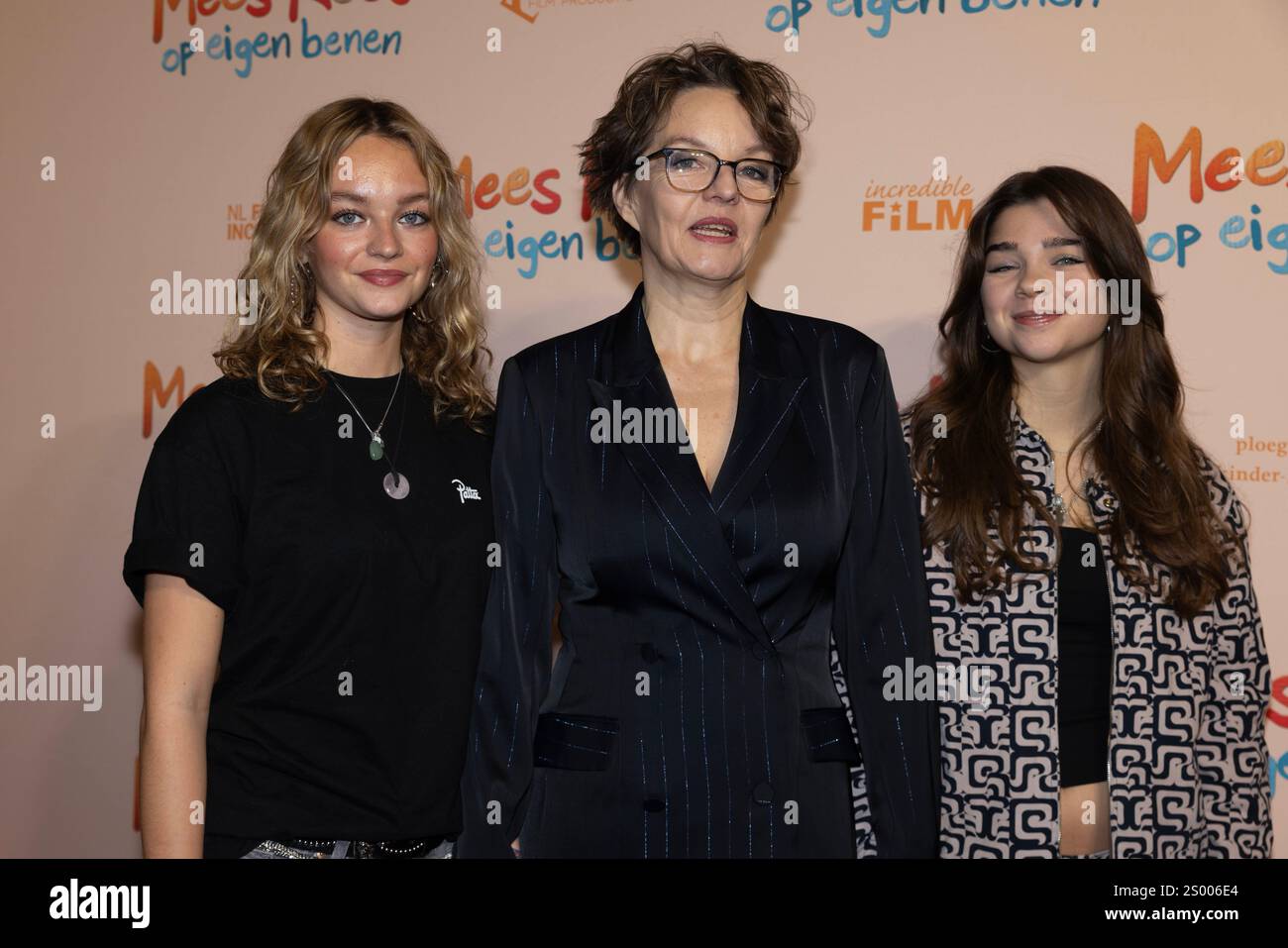 Mees Kees op eigen benen UTRECHT, NETHERLANDS - DECEMBER 22: Sanne ...