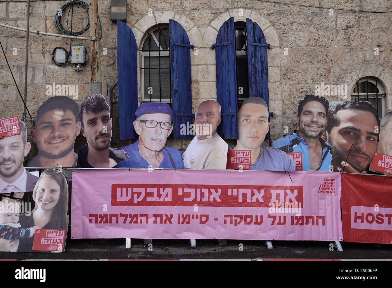 Jerusalem, Israel. 23rd December, 2024. Families and supporters of 100 ...