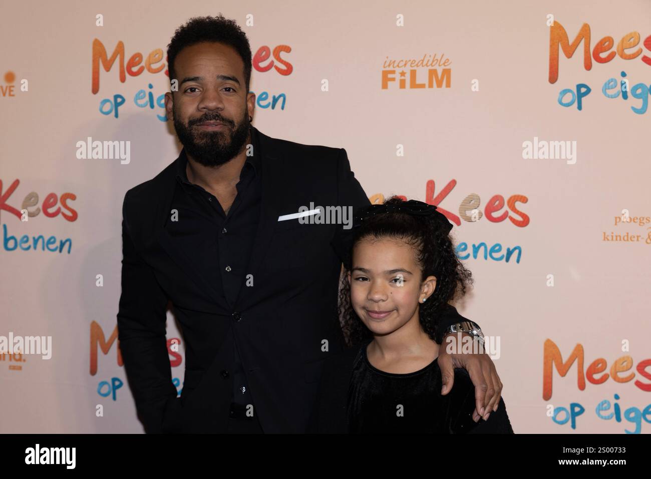 Mees Kees op eigen benen UTRECHT, NETHERLANDS - DECEMBER 22: Dwight van ...