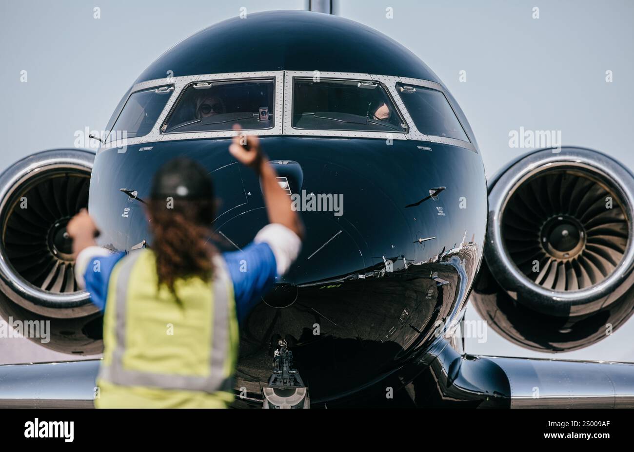 STARTING ENGINES ON PRIVATE JET Stock Photo - Alamy
