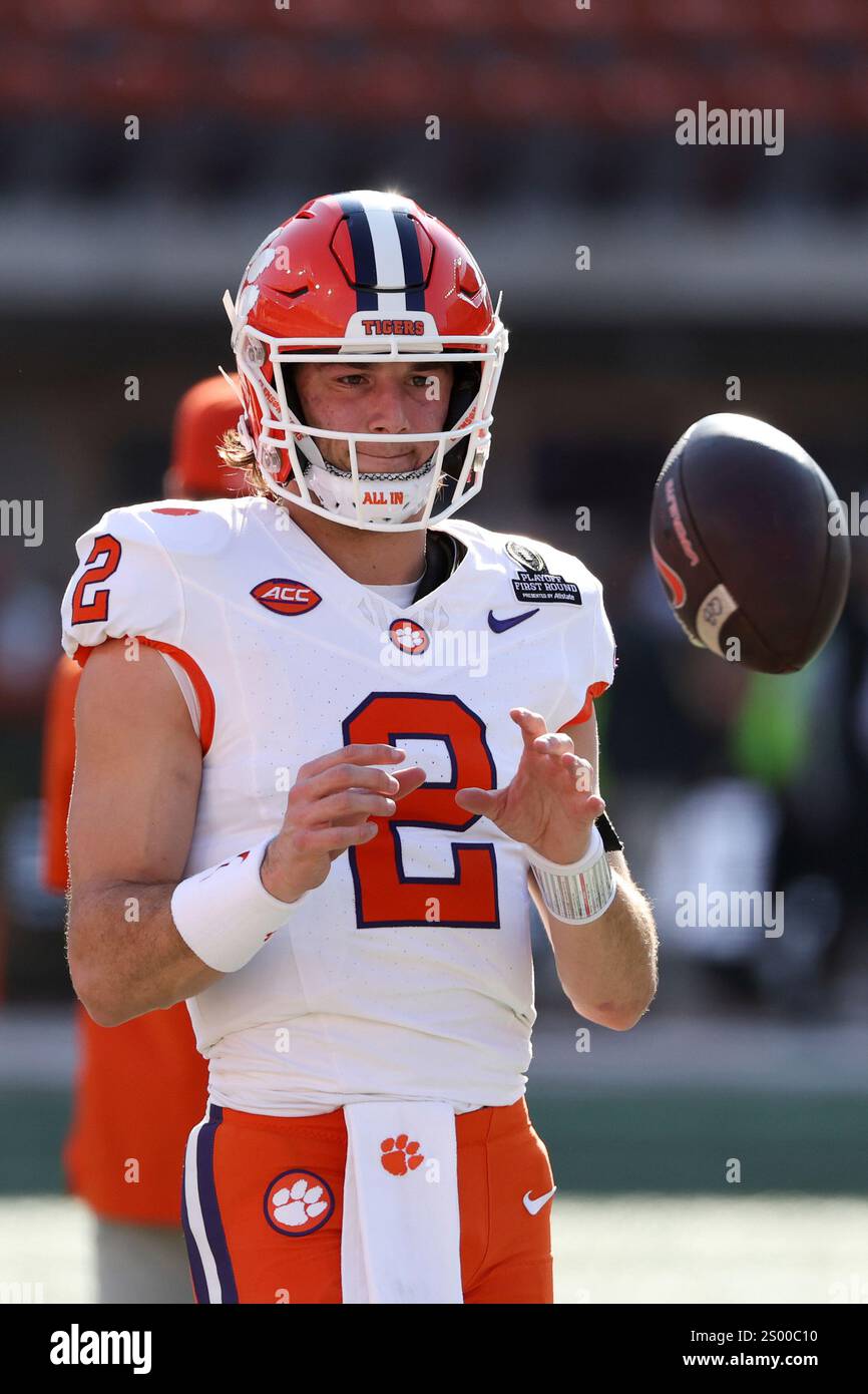AUSTIN, TX - DECEMBER 21: Clemson Tigers quarterback Cade Klubnik (2) readies to catch a ball ...