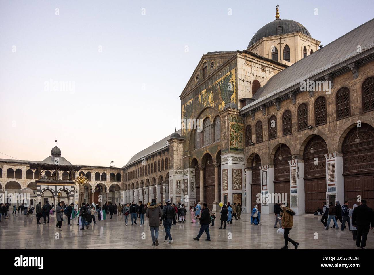 The famous Umayyad Mosque, in the center of Damascus, few days after ...