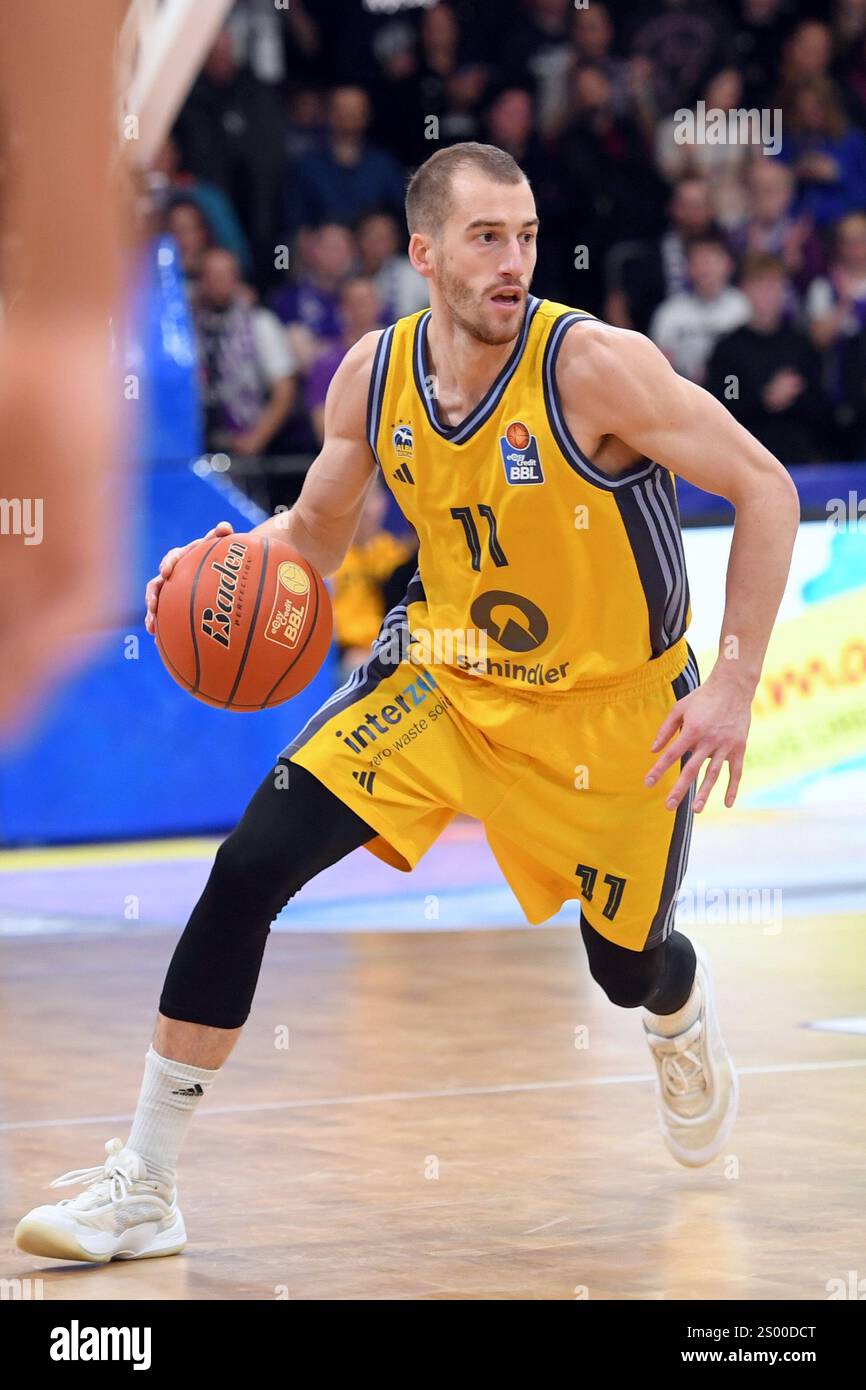 Matt Thomas (Alba Berlin, #11) , GER, BG Goettingen - Alba Berlin ...