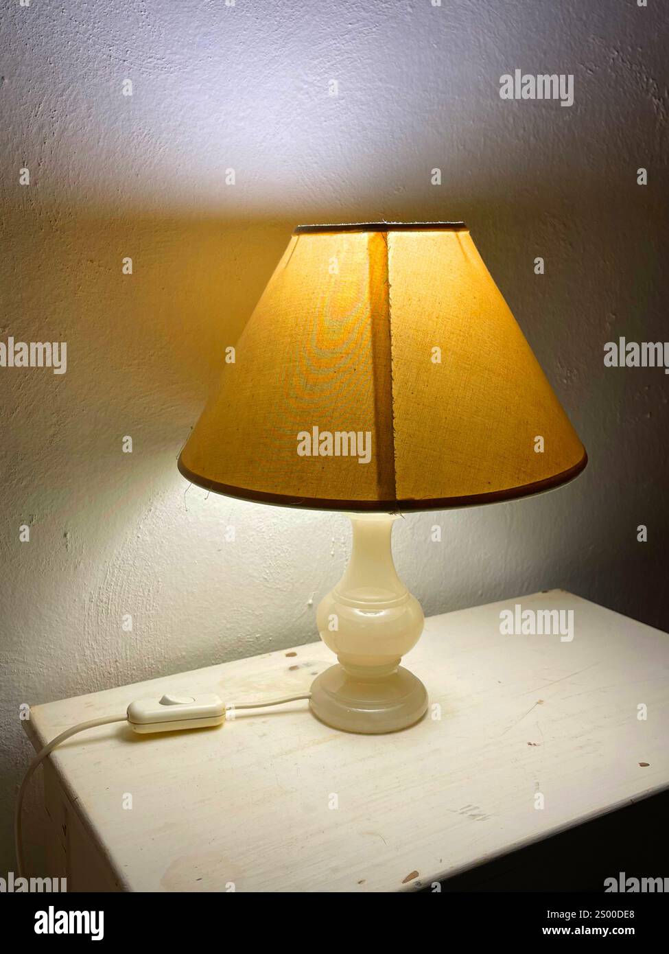 Mesa mueble hi-res stock photography and images - Alamy