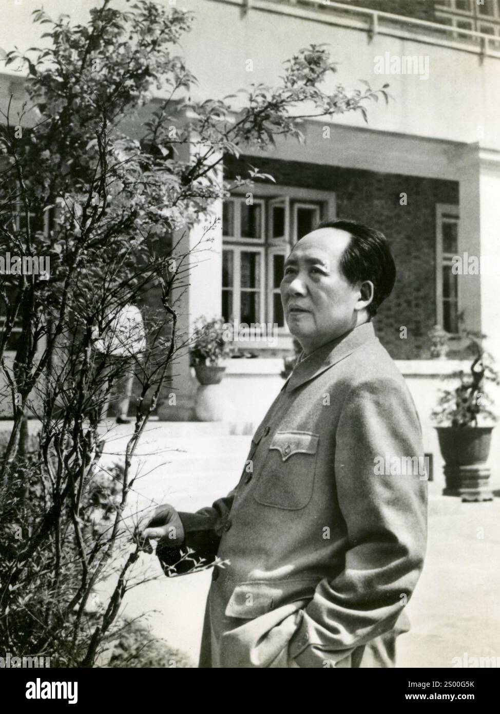 1950s chinese building hi-res stock photography and images - Alamy