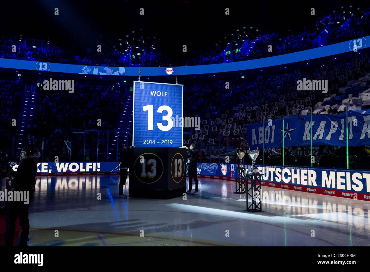 Jersey Retirement - Zeremonie zu Ehren von Michi Wolf, dem ...