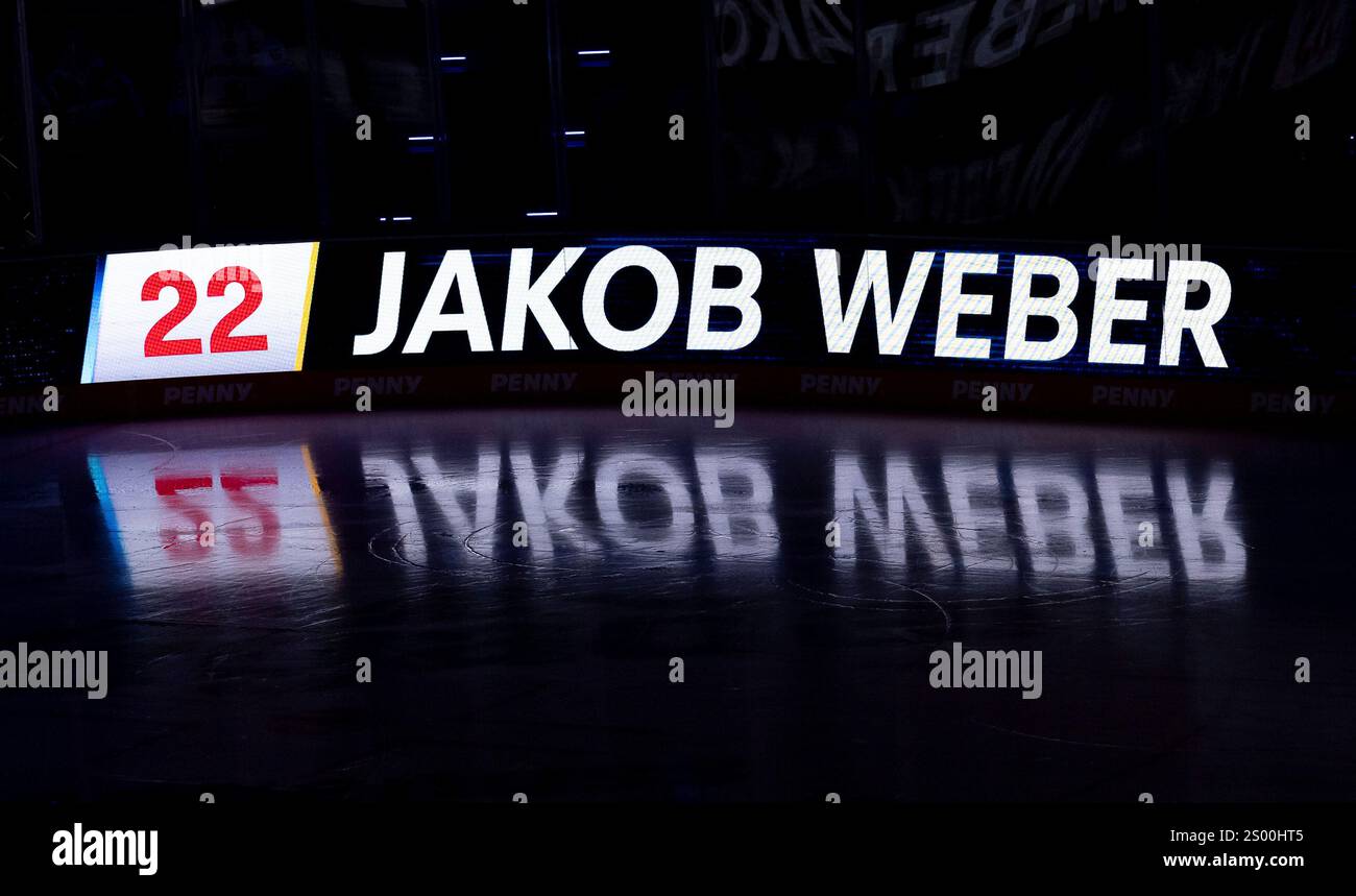 Muenchen, Deutschland. 22nd Dec, 2024. Schriftzug fuer Jakob Weber (EHC ...