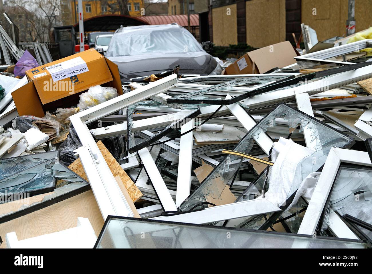 Non Exclusive: KYIV, UKRAINE - DECEMBER 23, 2024 - Broken windows ...