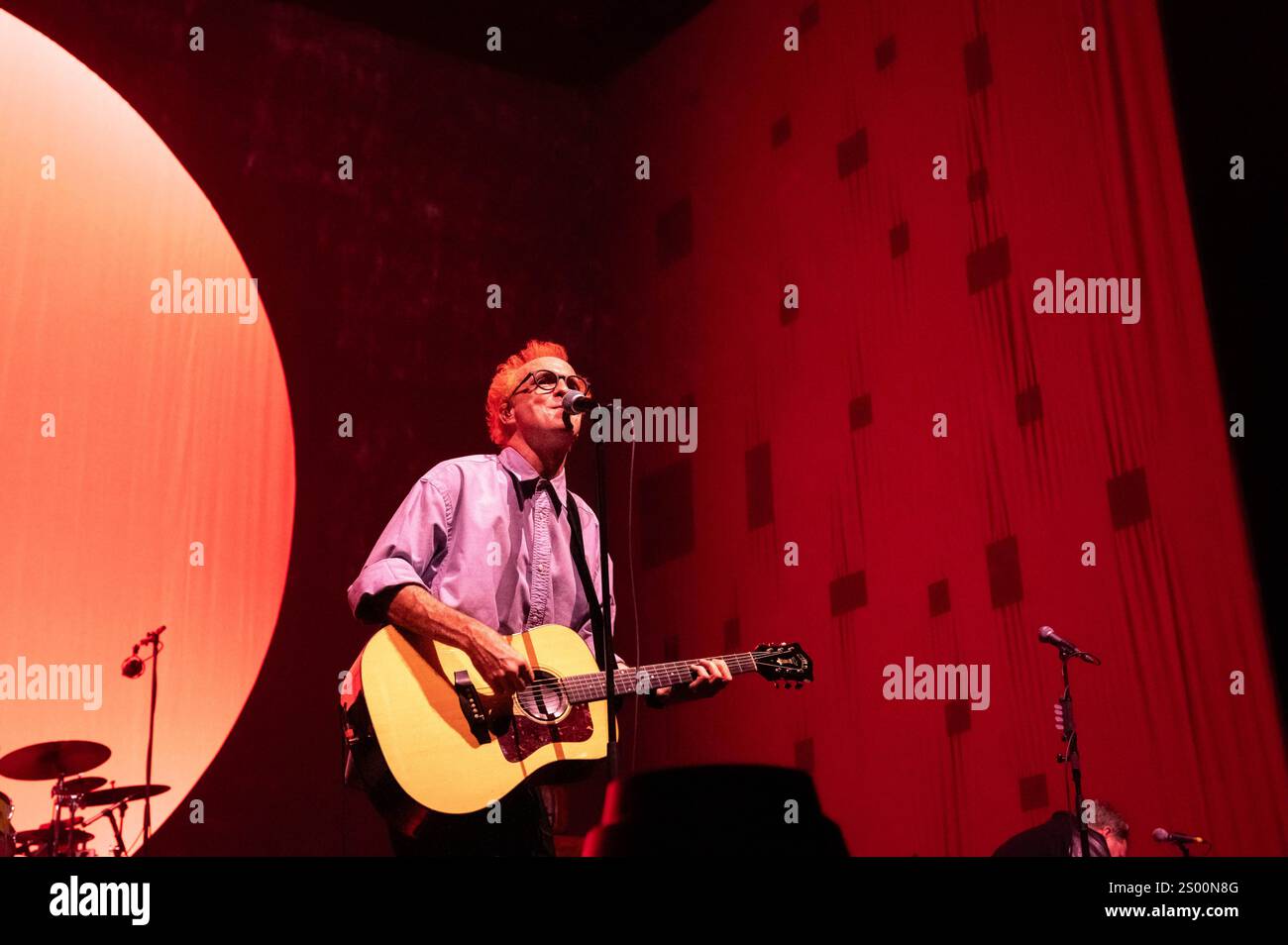 Fran Healy of Travis performing at OVO Hydro, Glasgow, 21st December 2024 Stock Photo - Alamy