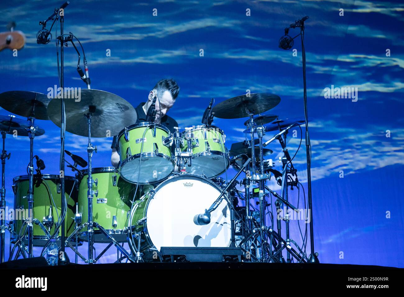 Neil Primrose of Travis performing at OVO Hydro, Glasgow, 21st December 2024 Stock Photo - Alamy